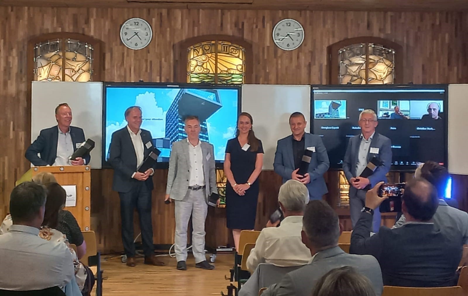 Newsletter of October 2022 is out now! - Competing